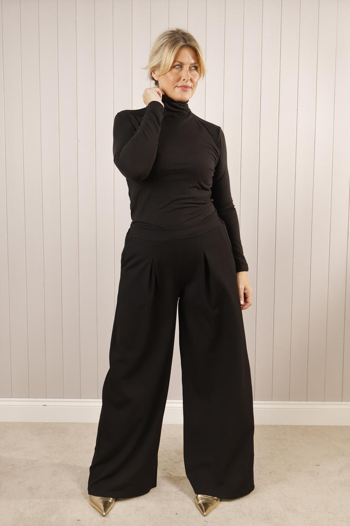 Turtle Neck Layering Top Black – Goose Island